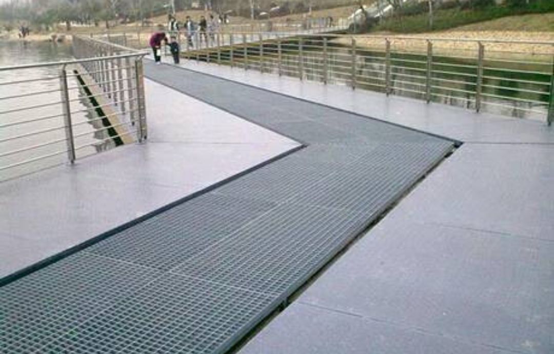 Catwalk/Walkway Steel Grating - Durable & Safe Solutions