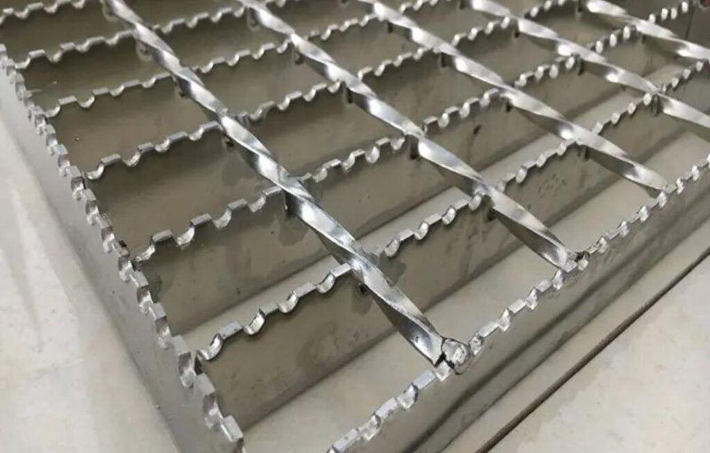 Serrated Welded Steel Grating - Anti-Slip & Durable Grating Solutions